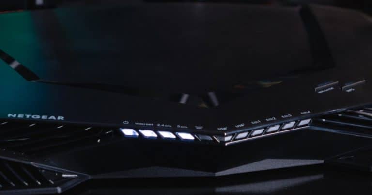 Gaming Router vs Normal Router: Features and Differences | ITIGIC