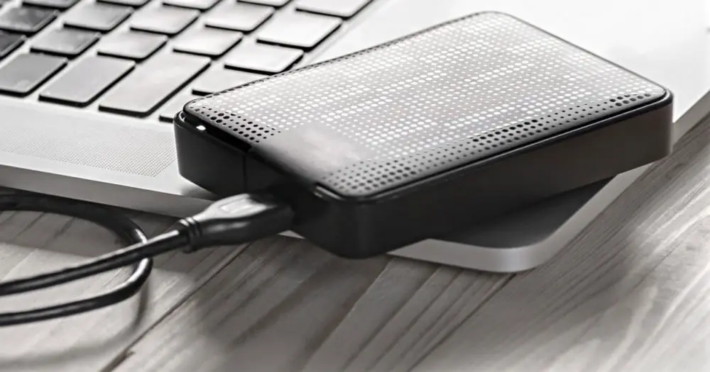 Best External Drives with 4TB capacity | ITIGIC