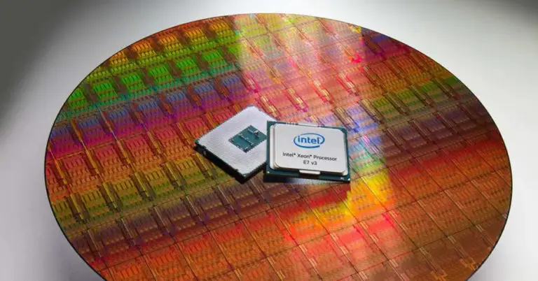 Does the Density of Transistors Influence the Performance of a CPU ...