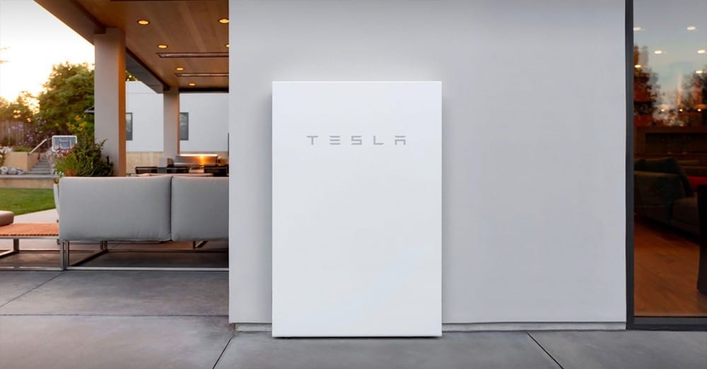 How to Create a Homemade PowerWall to Store Electrical Energy | ITIGIC