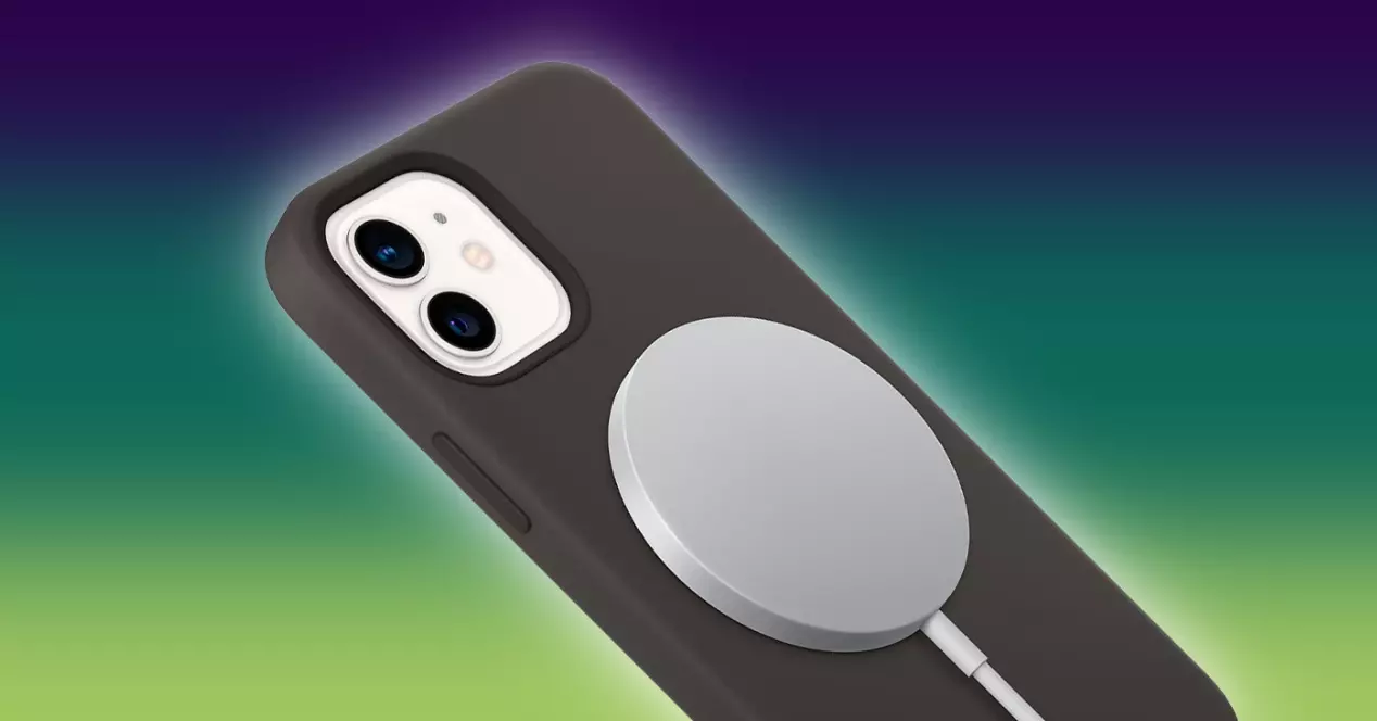 MagSafe compatible cases for iPhone, what’s so special about it? | ITIGIC